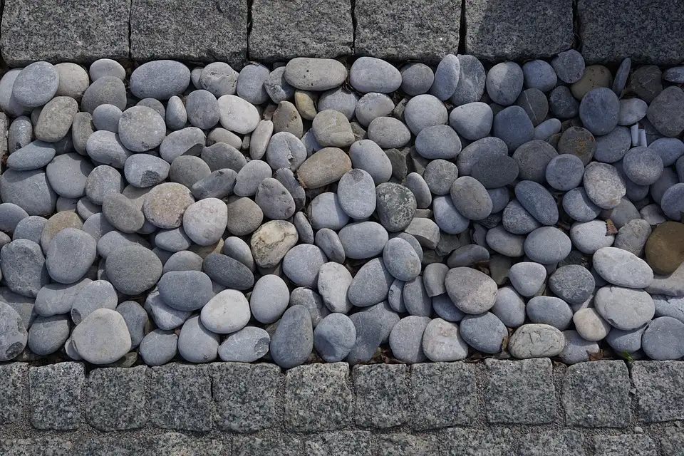 Which Decorative Pebbles Work Best for Central Coast Gardens?